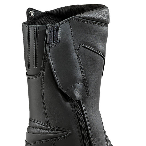 Forma Boots Australia